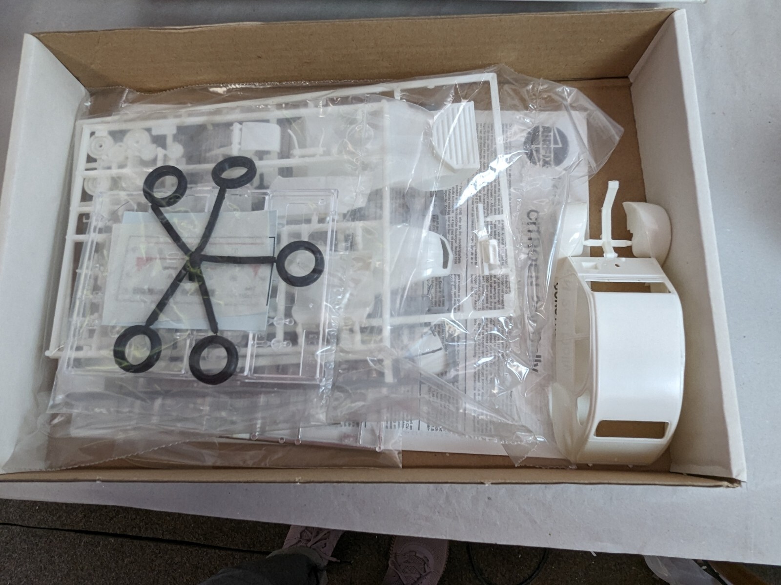 Airfix Citroen 2CV Dolly Kit 1/24 06417 F19 | eBay