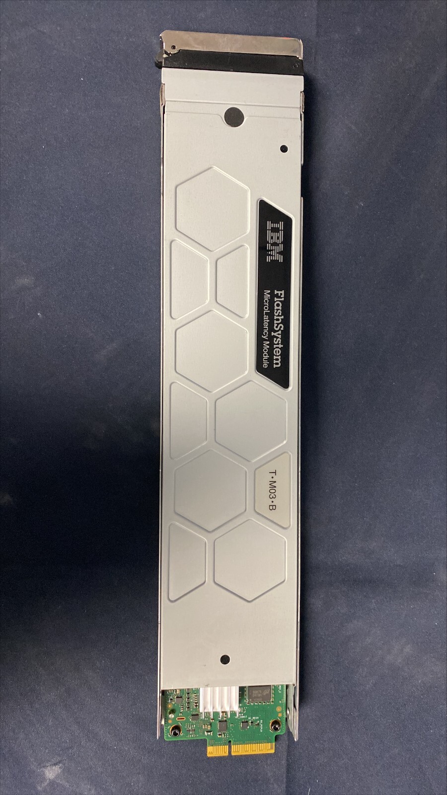 IBM 9843 9848 AF3K FlashSystem 8 5TB MicroLatency Module 01EK160 ibm-9843-9848-af3k-flashsystem-8-5tb-microlatency-module-01ek160