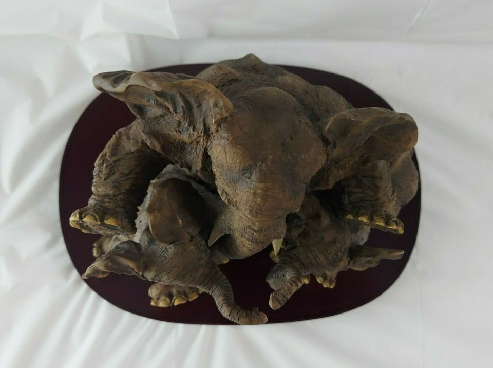 The Crosa Collection Mother And 2 Baby Elephants With Wood Stand 7 ...