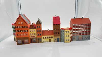 Faller H0 AMS 901 904 B-925 Eckgruppe Stadthäuser und Ergänzungen | eBay