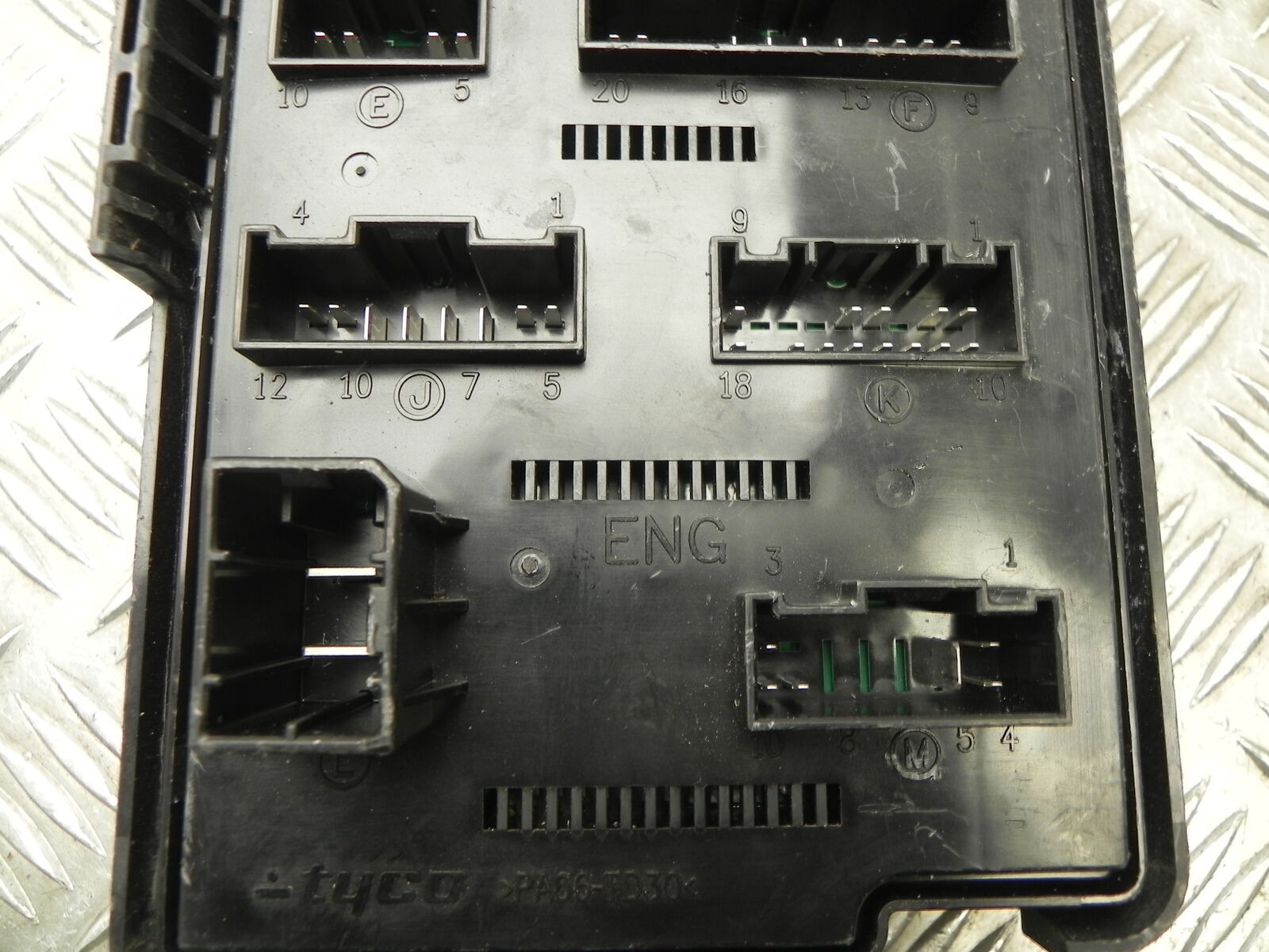 Boîte à fusibles SSANGYONG AK-3659 KYRON 2006 | eBay