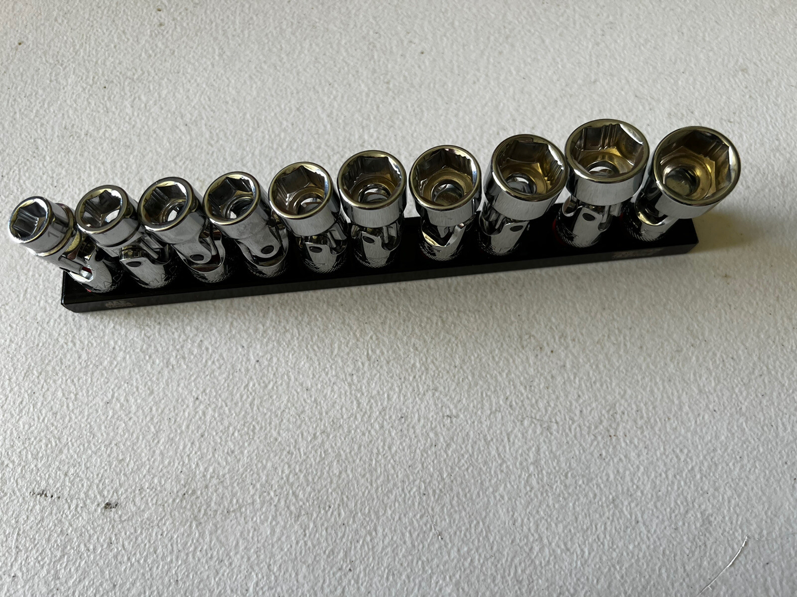 Mac Tools 10-PC. 3/8" Drive Metric Universal Non-Slip Socket Set - 6-PT ...