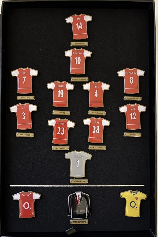 ARSENAL The Invincibles BOXED BADGE SET. BNIB 14 Pin Badges. Rare set ...