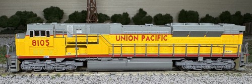 N Scale - Kato Union Pacific SD90/43MAC Diesel Locomotive w/DCC #8105 ...