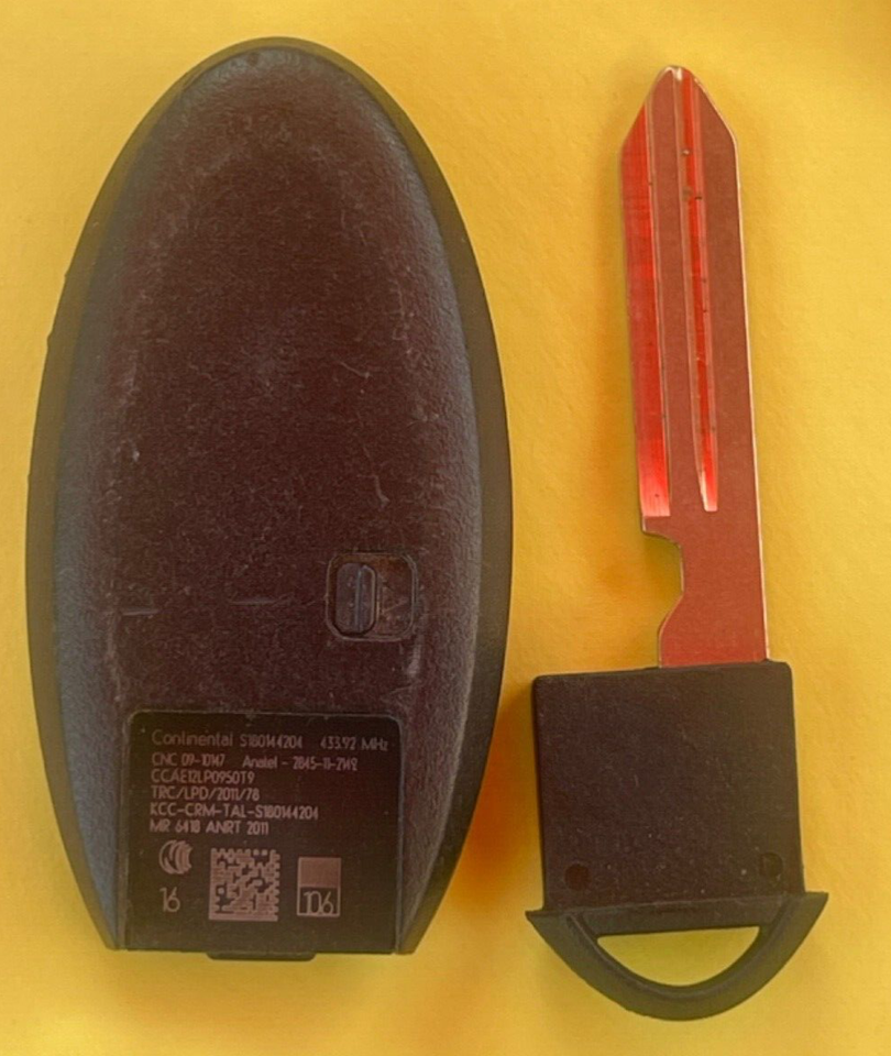 Infiniti Smart Keyfob 4B Trunk NEW Keyblade OEM KR5S180144204 Cont ...