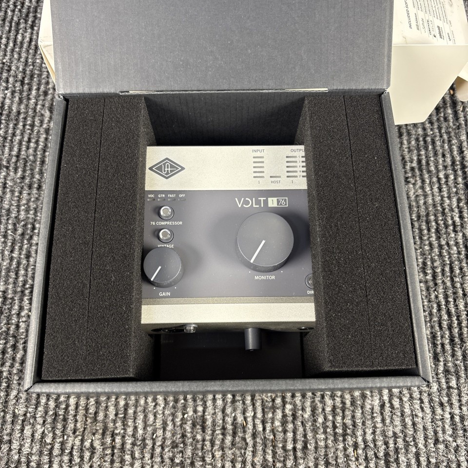 Universal Audio Volt 176 Bus Powered USB Audio Interface - EXCELLENT ...