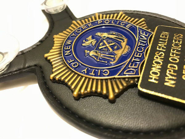Fallen Police Officer Badge Dallas, Texas, USA. 10th July, 2016. An