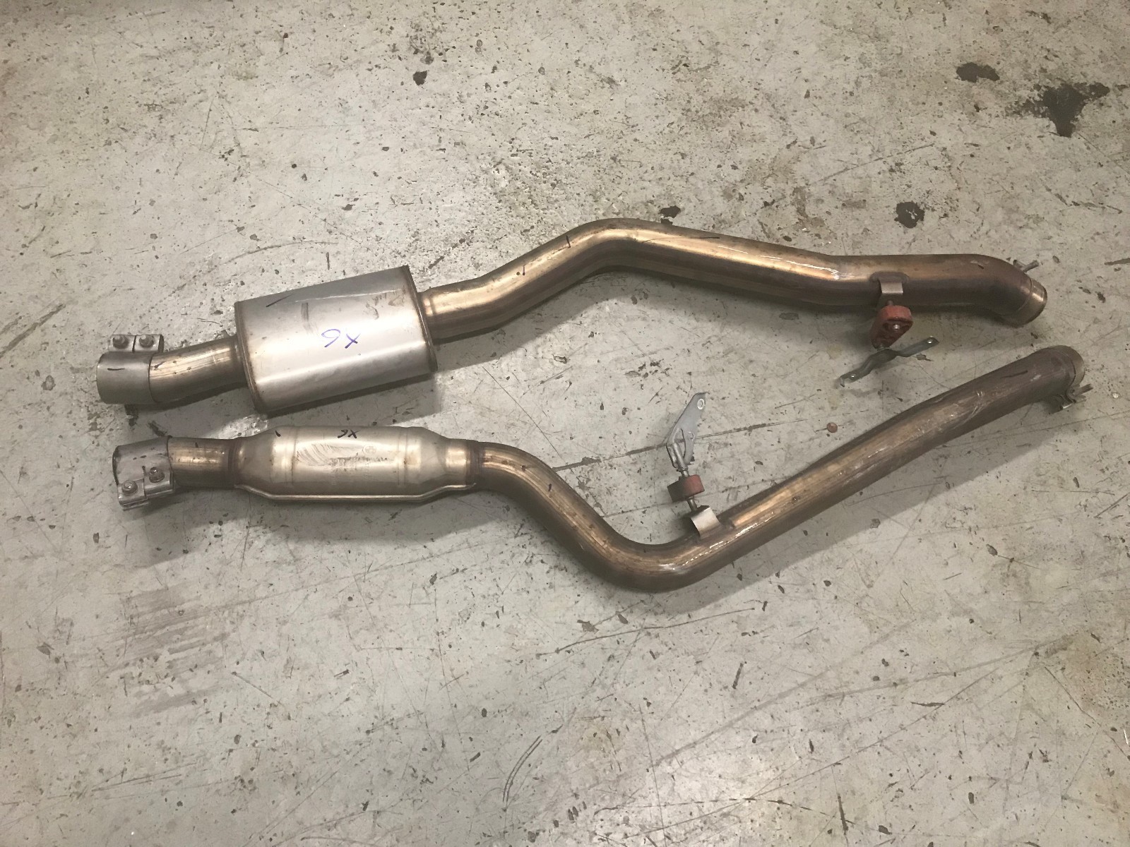 2008-2014 BMW X6 E71 N63 4.4L V8 Twin Turbo Exhaust Muffler Resonator ...