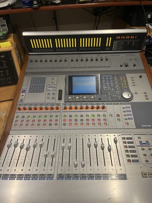Tascam DM-3200 Digital Mixing Desk Good Cond w Meterbridge/Firewire ...
