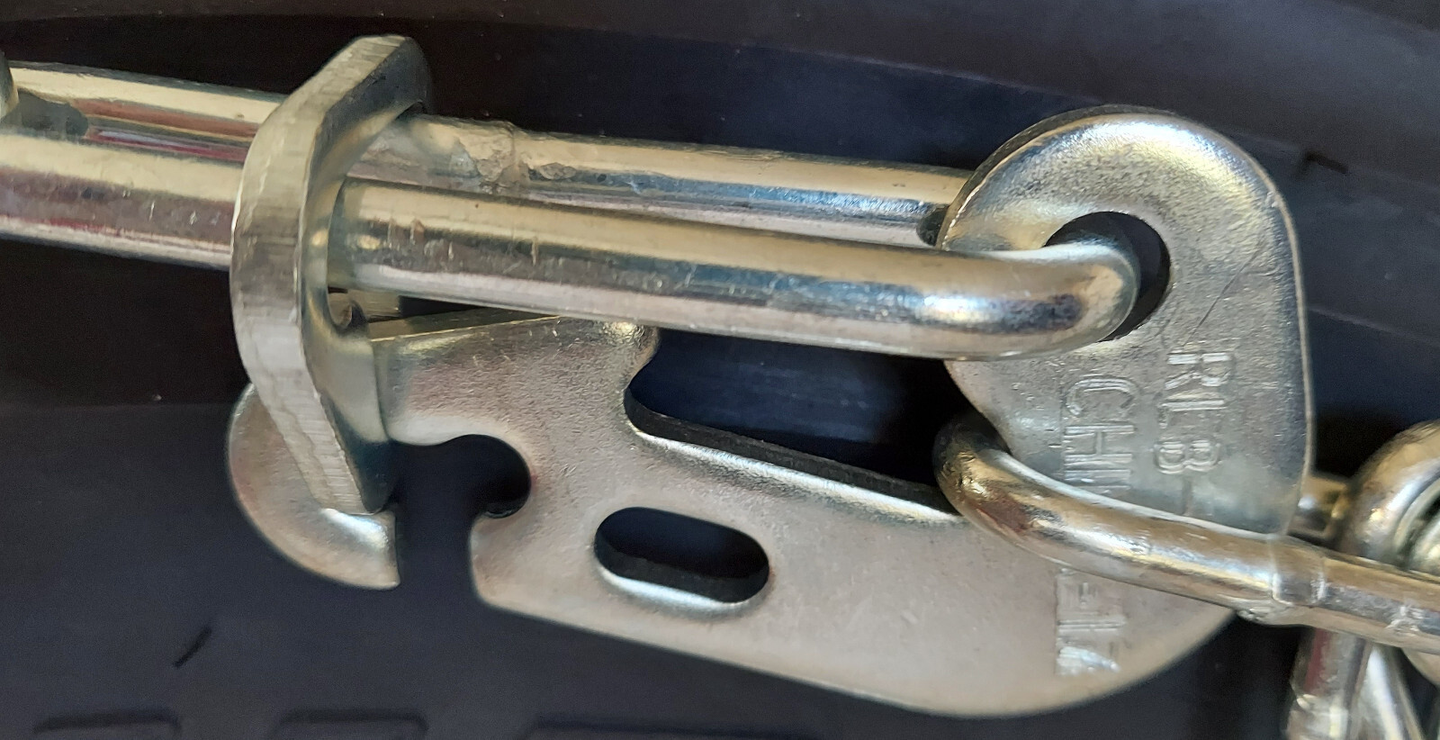 Grizzlar GSL-2249 Tire Chains Ladder Alloy Truck Bus 10.00-22 11-24.5 ...