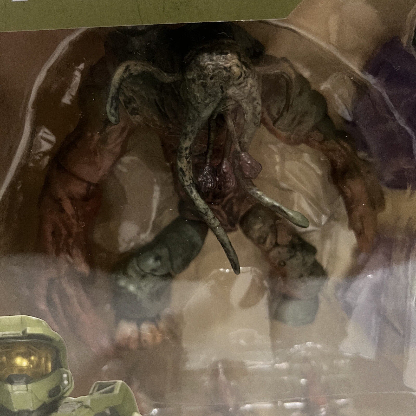 Halo New World of Halo Flood Tank Form & Masterchief 4" Action Figure 2 ...