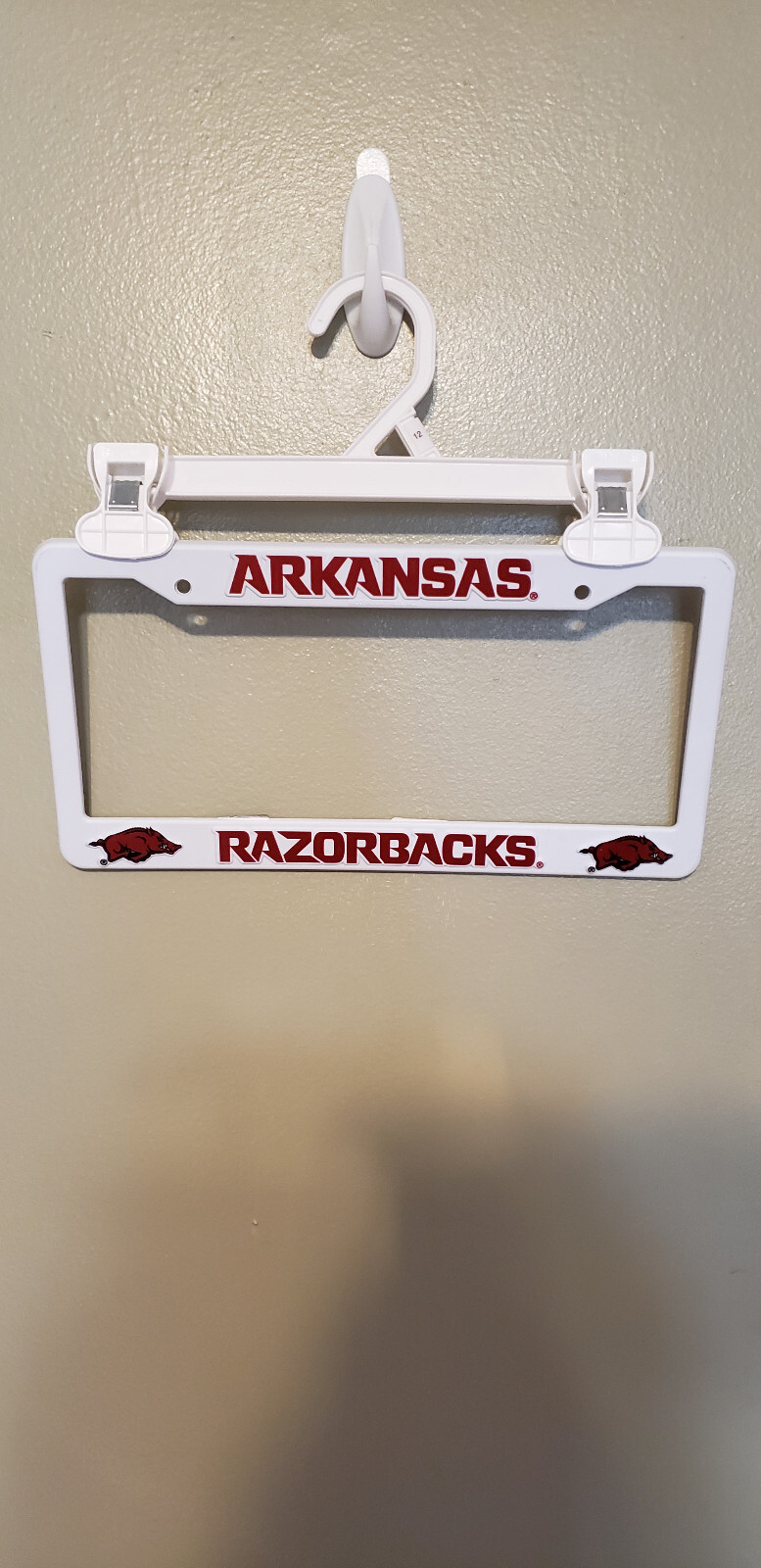 ARKANSAS RAZORBACKS PLASTIC LICENSE FRAME CAR TRUCK AUTO | eBay