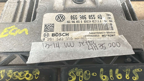 06G 906 055 AD ecm ecu computer 2013-2014 Volkswagen VW Jetta or Golf ...