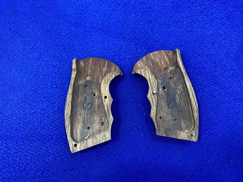 Vintage Smooth Wood Target Grips for Colt V-Frame Revolver – Finger ...