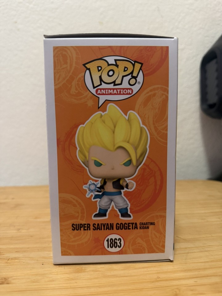 Super Saiyan Gogeta Funko Chase 1863 SIGNED Sean Schemmel & Christopher ...