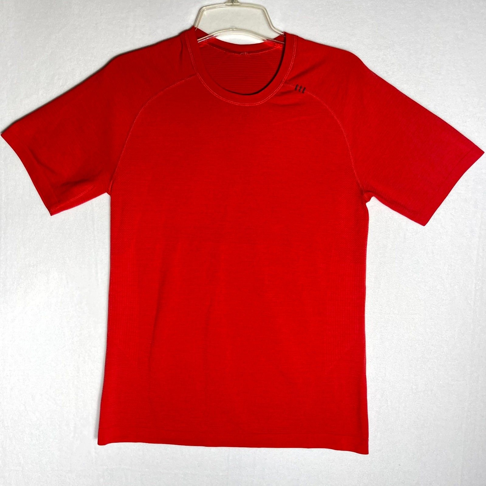 Lululemon Red Swiftly Tech Short Sleeve Shirt 2.0 Men… - Gem