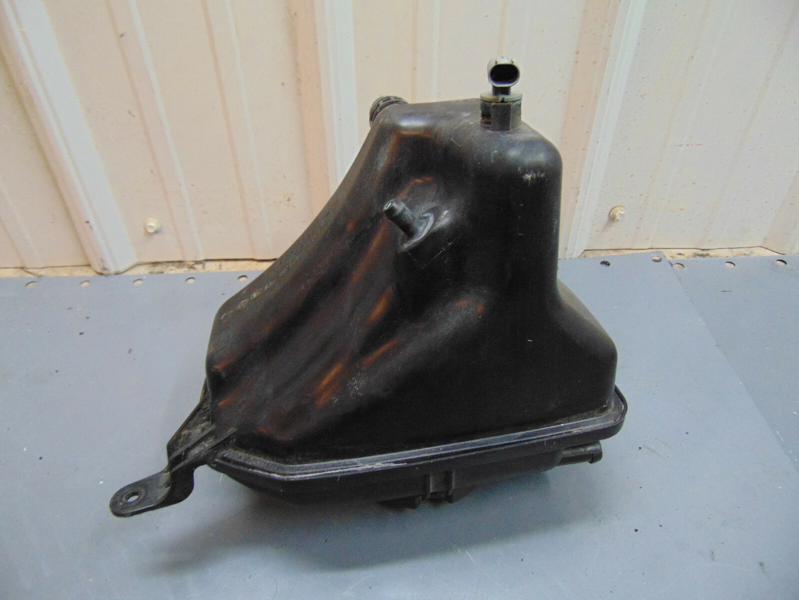 BMW M3 COOLANT RESVOIR EXPANSION TANK S65 V8 E90 E92 E93 2008-2013 OEM ...