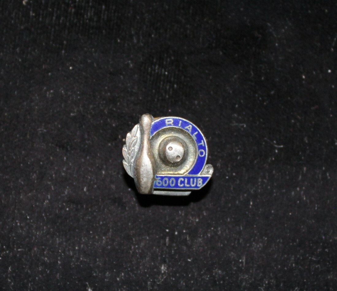 VINTAGE & RARE RIALTO BOWLING ALLEY 600 CLUB PIN ALLENTOWN, PA ...