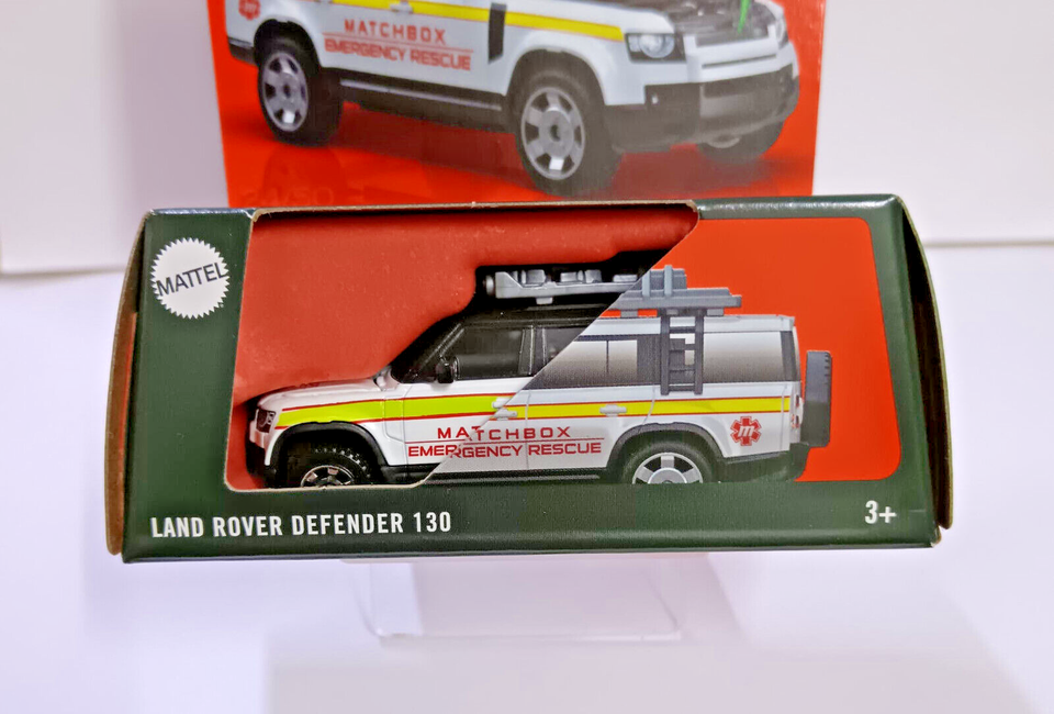 Matchbox Land Rover Defender 130 Medic White New Moving Parts Case D ...