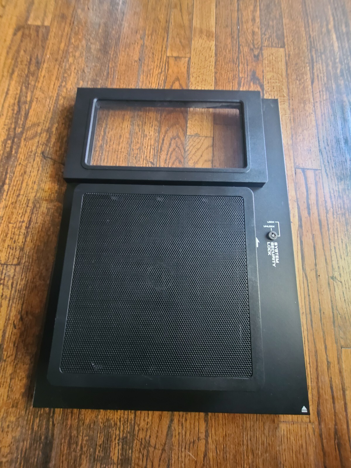 Thermaltake Level 10 GT Black Steel, concept case designed by BMW ...