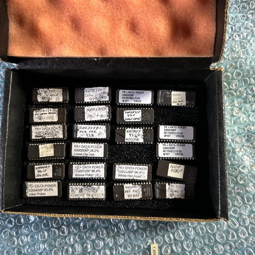 Old Dusty Chip lot E Prom Untested Parts Lot arcade video game part Fx2 ...