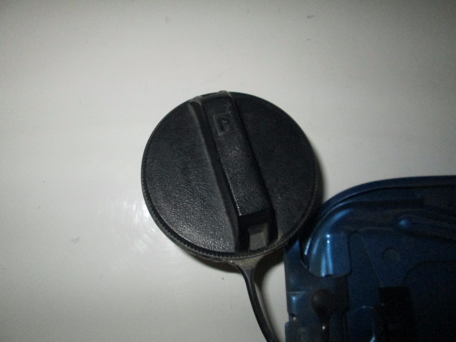 GENUINE NISSAN MICRA K12 04-2010 Fuel Flap Cap Cover COLOR : BLUE, B51 ...