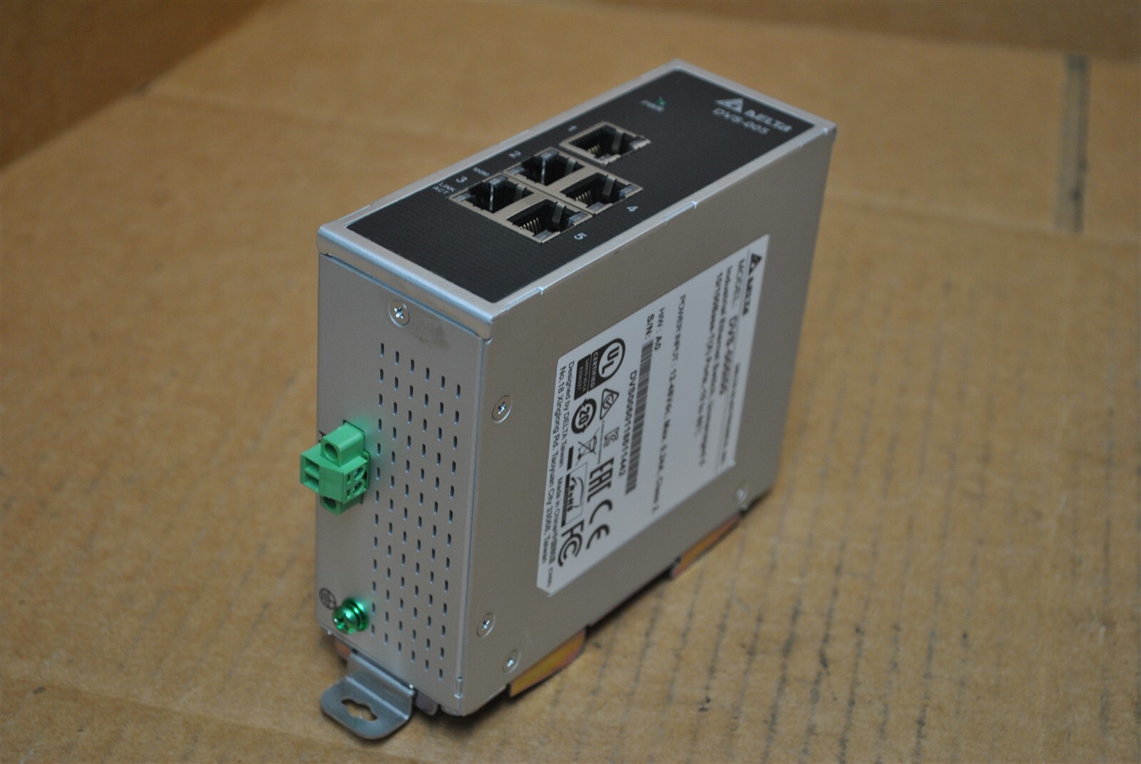 Delta Electronics Industrial Ethernet Switch Unmanaged 5 Model No. DVS ...