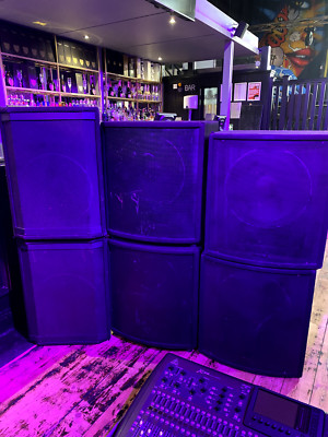 2 x Peavey XT Series HISYS 2XT Speakers &2 x Peavey XT Series HISYS ...