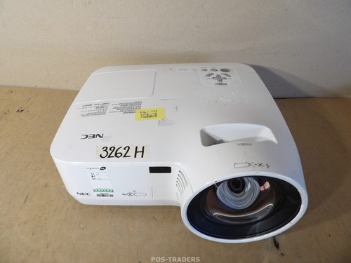 NEC NP610S Projector Projector XGA 3LCD 2600 Lumens - 3,262 HOURS ...