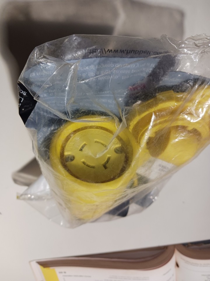 HUBBELL 27W74H WATERTIGHT CONNECTOR L14-20C, 20A, 125Vac | eBay