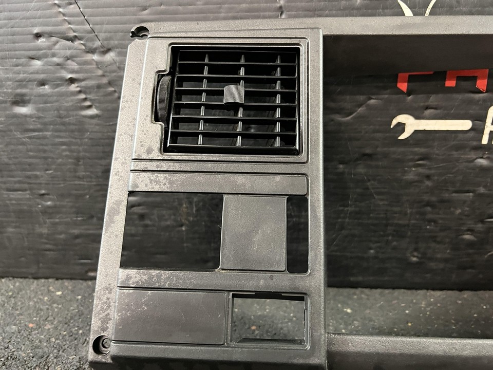 1989 GMC Sierra C1500 Dash Speedometer Instrument Gauge Cluster Bezel ...