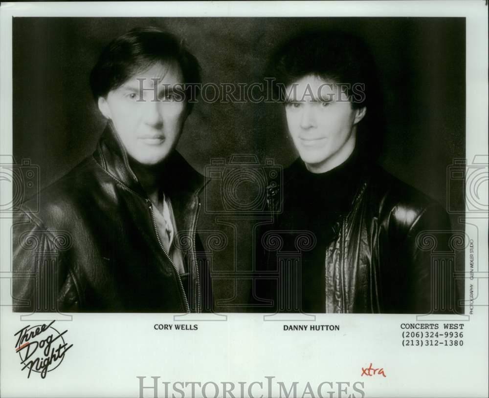 Press Photo Cory Wells and Danny Hutton of "Three Dog Night" - lry13939 ...