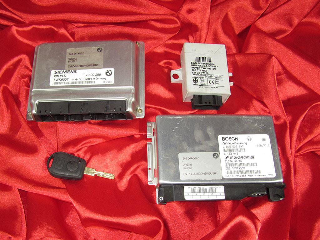 BMW E36 E46 E39 E38 Z3 3 5 7's 2.3i 2.8i M52 Engine ECU SET DME MS42 ...