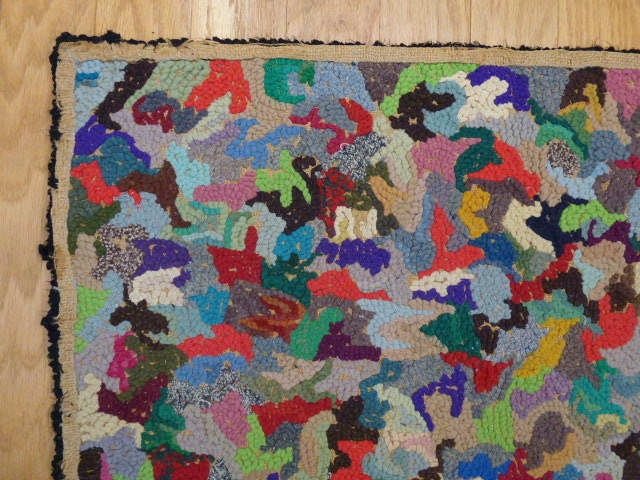 ANTIQUE PRIMITIVE FOLK ART Hand Hooked Rug on Burlap FARM HOUSE or ...