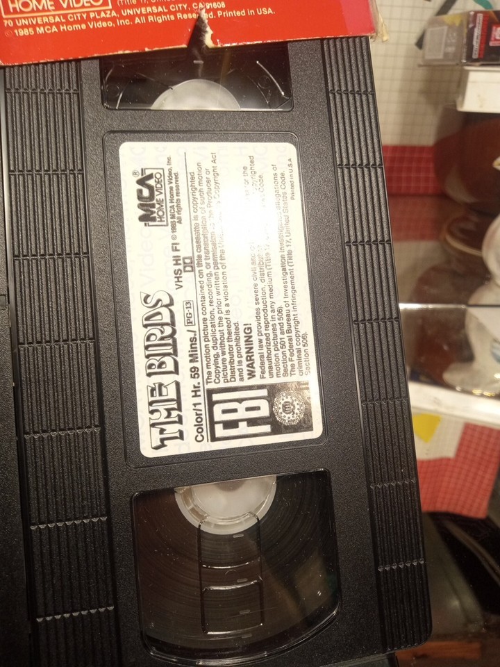 Alfred Hitchcock's The Birds (1963) MCA Home Video (VHS~1985 Release ...