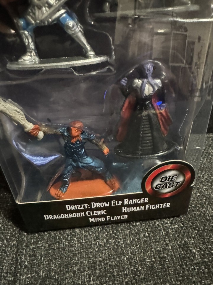 JADA DUNGEONS AND DRAGONS DIE CAST Metal FIGURES DRIZZT MIND FLAYER ...