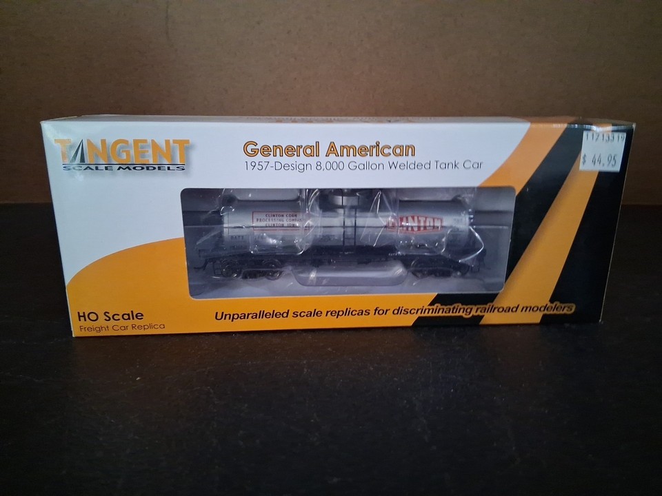 LOT X 2 TANGENT HO TRAINS HOPPER #28013-01, 8,000 TANKCAR #22121-04 MIB ...