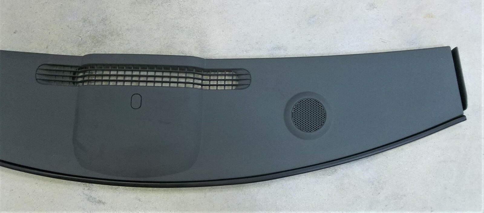 2004 Dodge Durango Dash Windshield Defrost Vent Cowl Panel - Shelf D ...