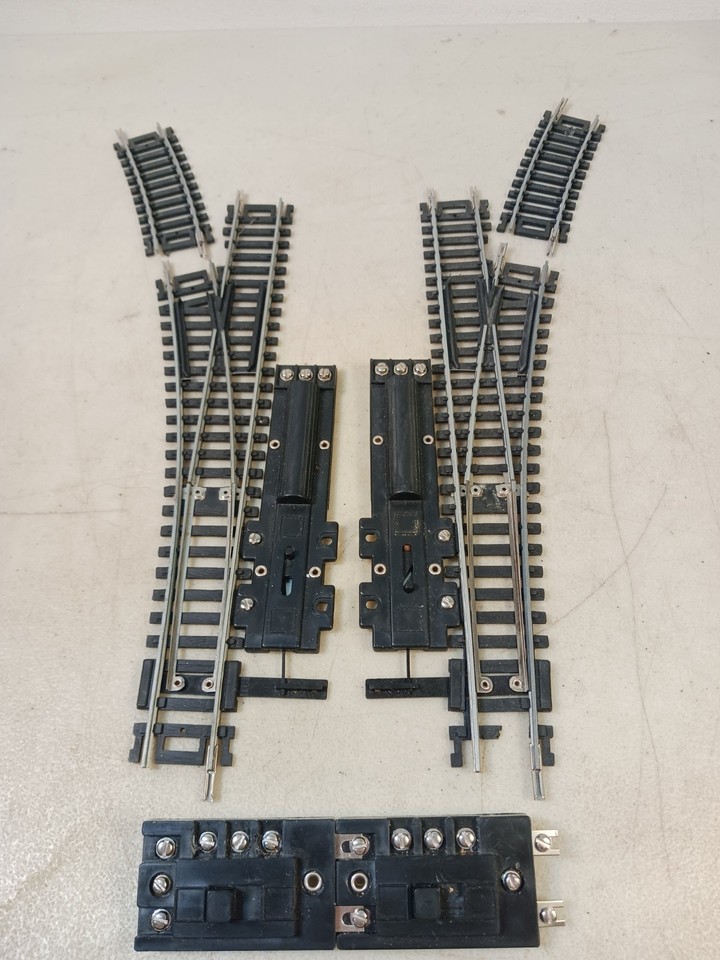 Large 51 piece Lot Life-Like HO Scale Track: Curve, Straight, Switches ...