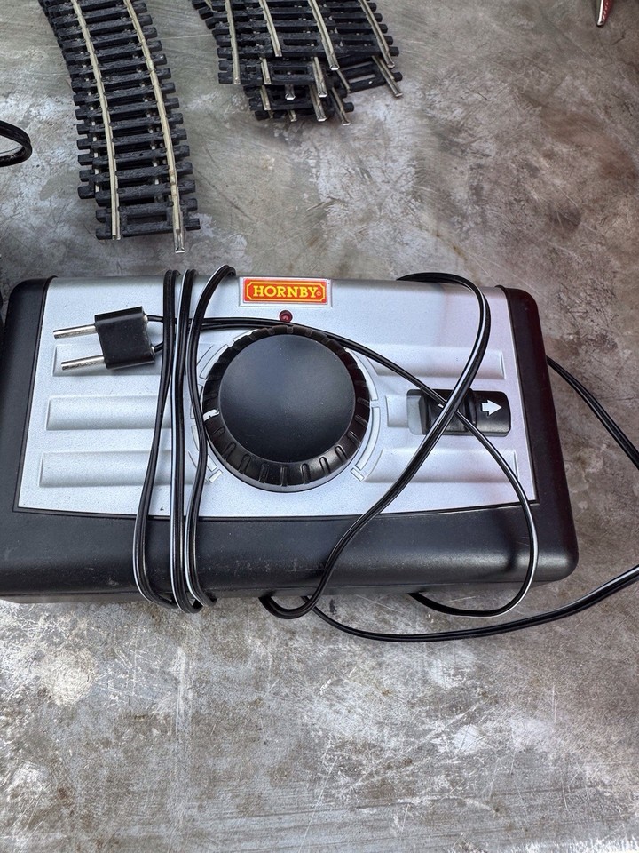 Hornby Model Railways Job lot of 00 gauge track X29 Mixed Pieces ...