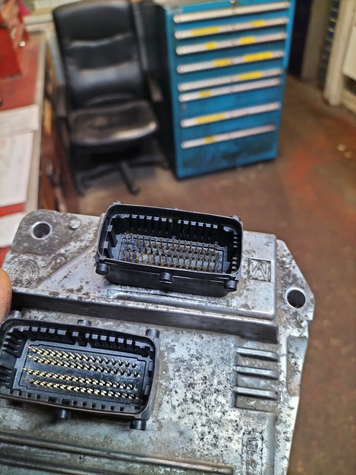 Classic cars ECU repair rework refurbish program service, broken ...