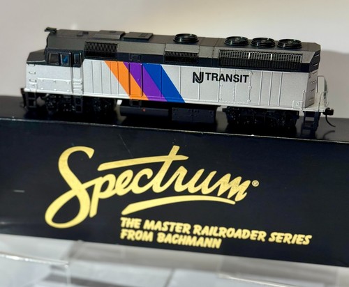BACHMANN/SPECTRUM "HO"-NJ TRANSIT-F40 PH-DIESEL LOCOMOTIVE #87026 ...