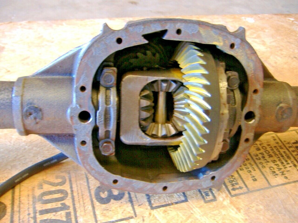 NEW chevy S10 rear end axle differential 3.43 82 - 05 yr gmc sonoma 7. ...