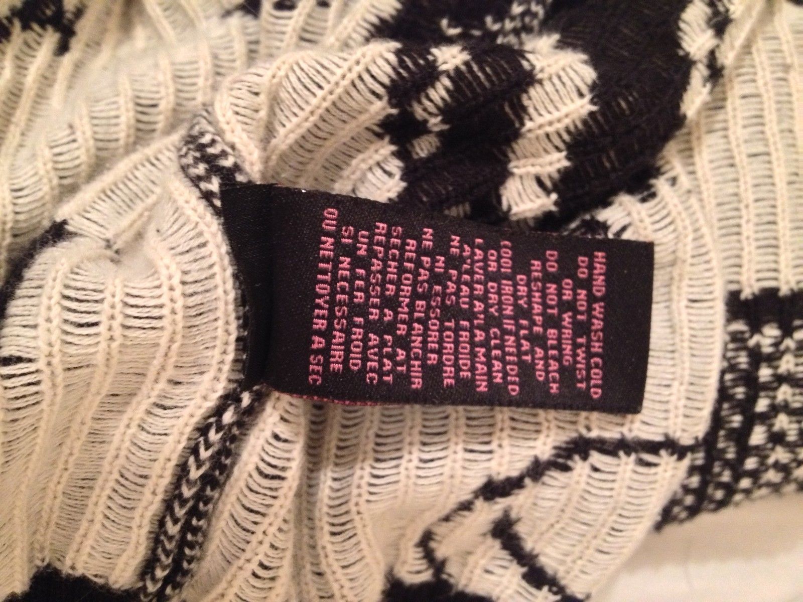 Betsey Johnson Guns Bullets Sweater Tunic Black/White Vintage Label sz ...