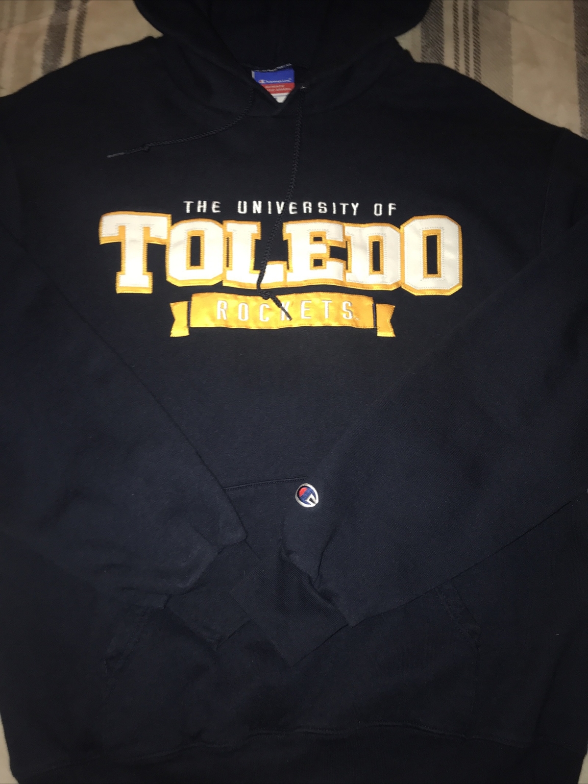 UNIVERSITY OF TOLEDO ROCKETS Hoodie Sweatshirt CHAMPION Medium Sewn ...