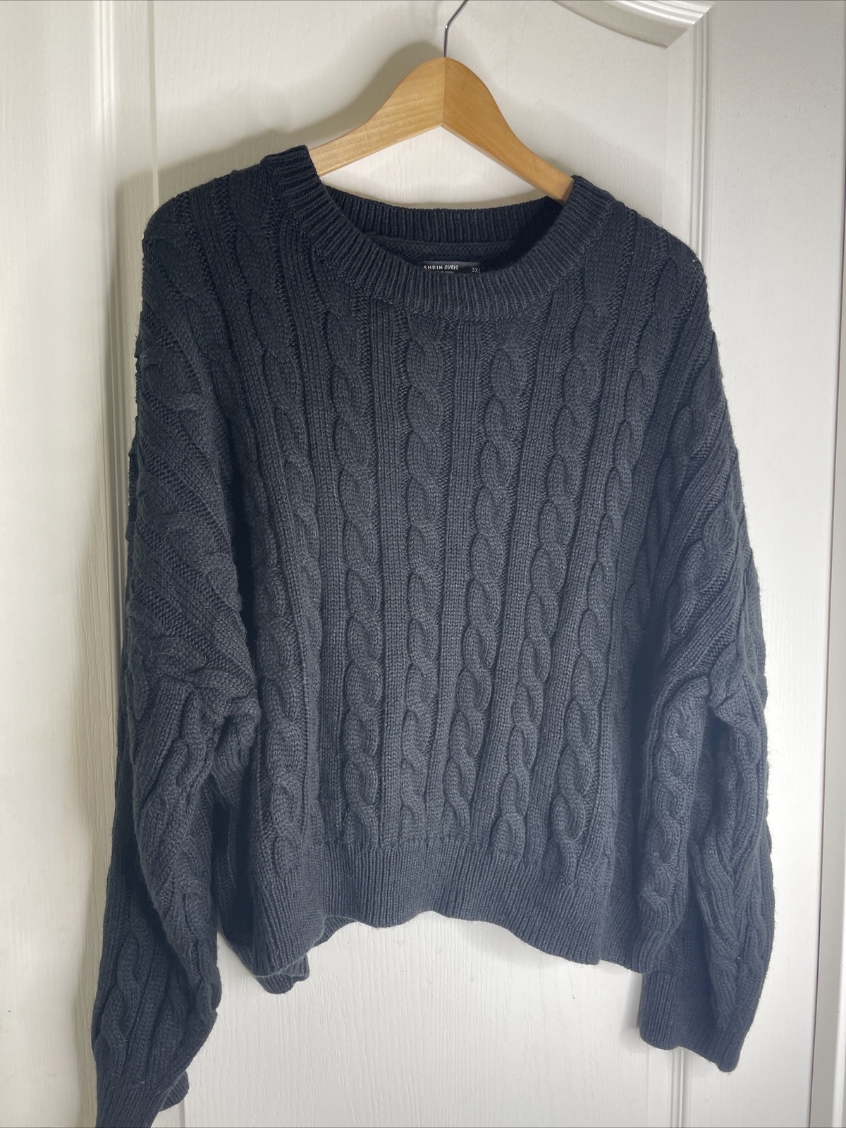 SHEIN Woman’s Black Cropped Oversized Sweater Size 3 … - Gem