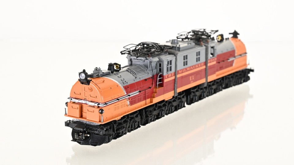 MTH Bi-Polar Electric Locomotive Milwaukee Road E1 DCC w/Sound HO scale ...