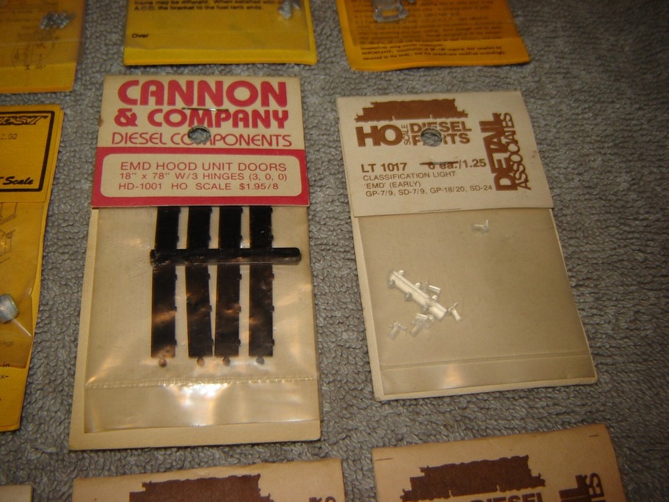 Ho Scale Train Parts New old stock Nice Lot of 26 HO Train parts Mint ...