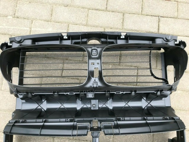 OEM BMW 5 F10 Front Center Radiator Support Air Duct 51747224662 ...