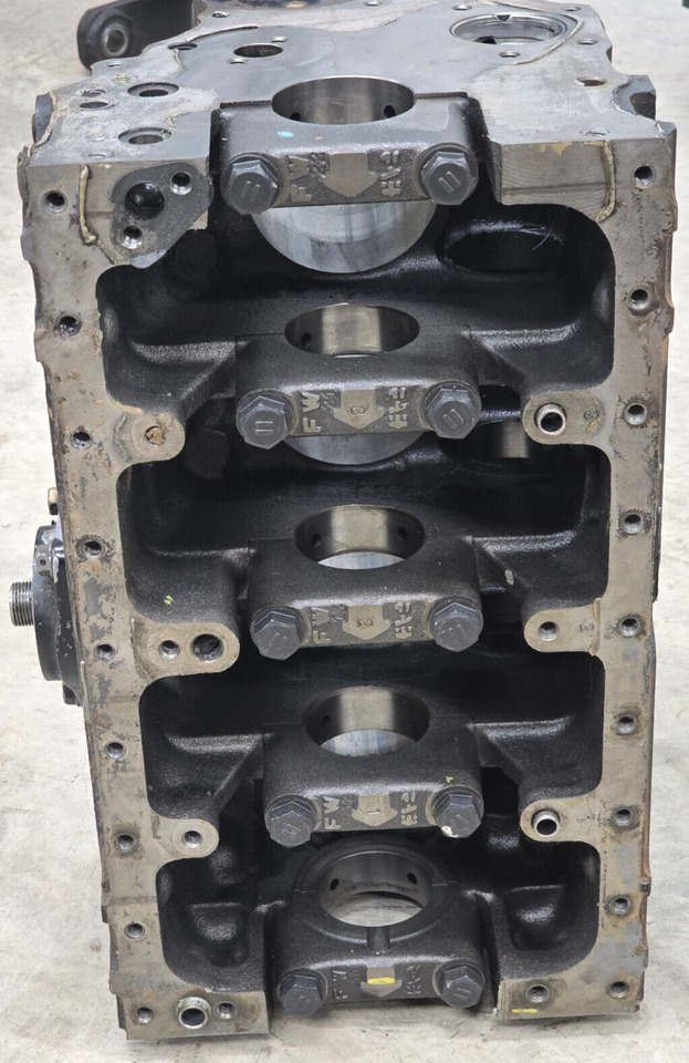 AM879992 John Deere 4610 Tractor Engine Block Yanmar 4TNE84 | eBay